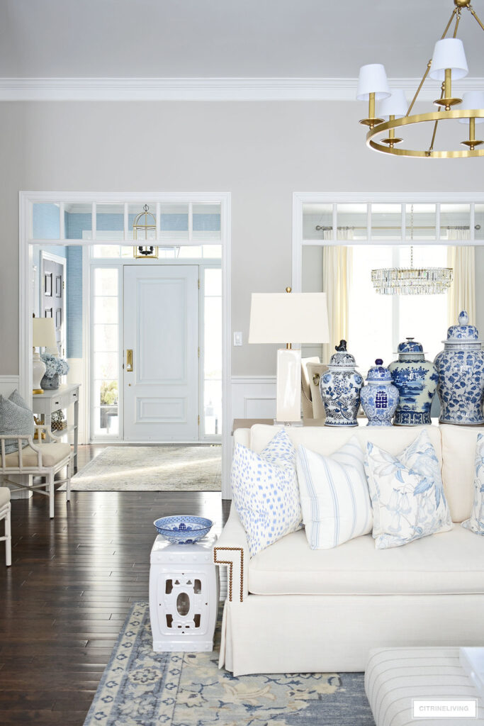 LIVING ROOM SPRING DECOR IN BLUE + WHITE | CITRINELIVING