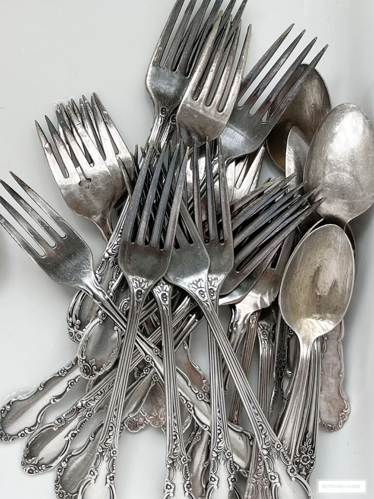 HOW TO CLEAN SILVERWARE EASILY | CITRINELIVING