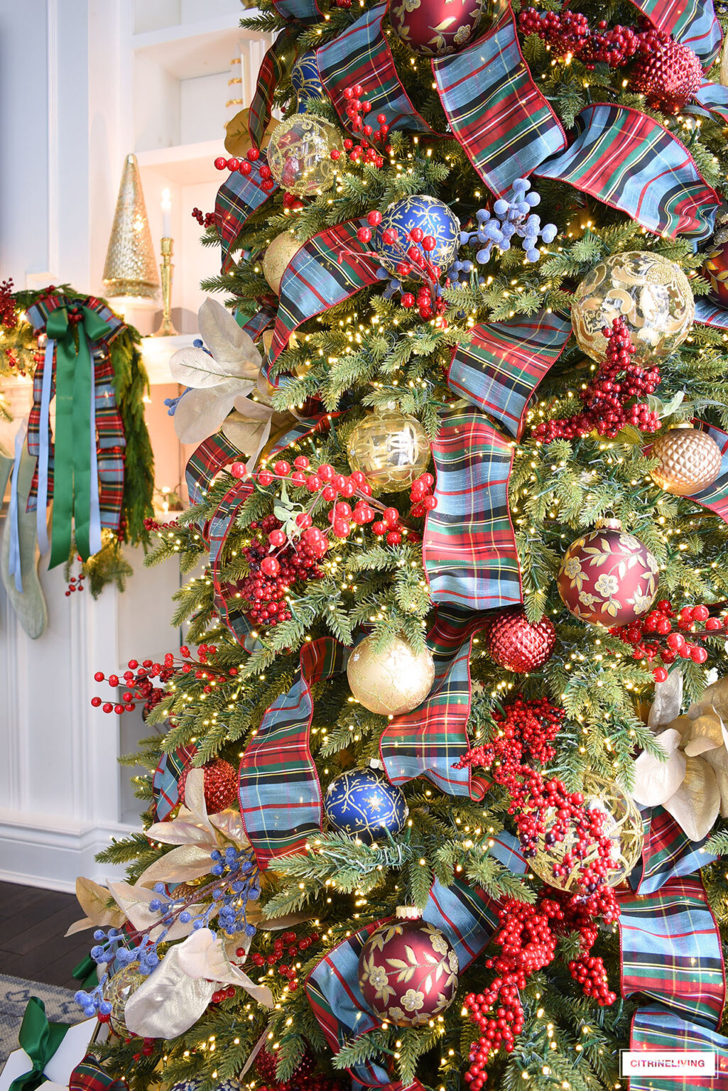 OUR RED + BLUE PLAID CHRISTMAS TREE | CITRINELIVING