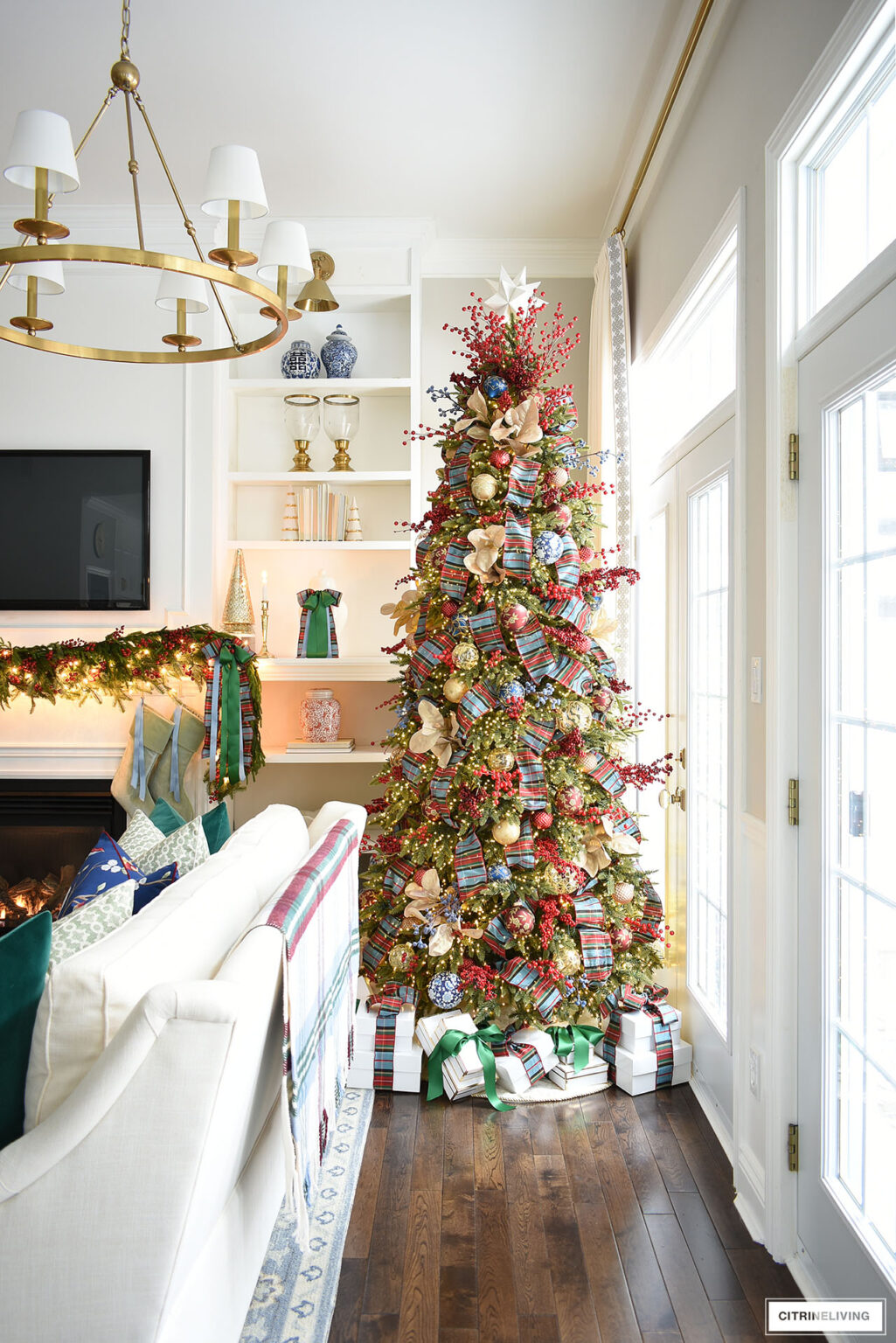 OUR RED + BLUE PLAID CHRISTMAS TREE | CITRINELIVING