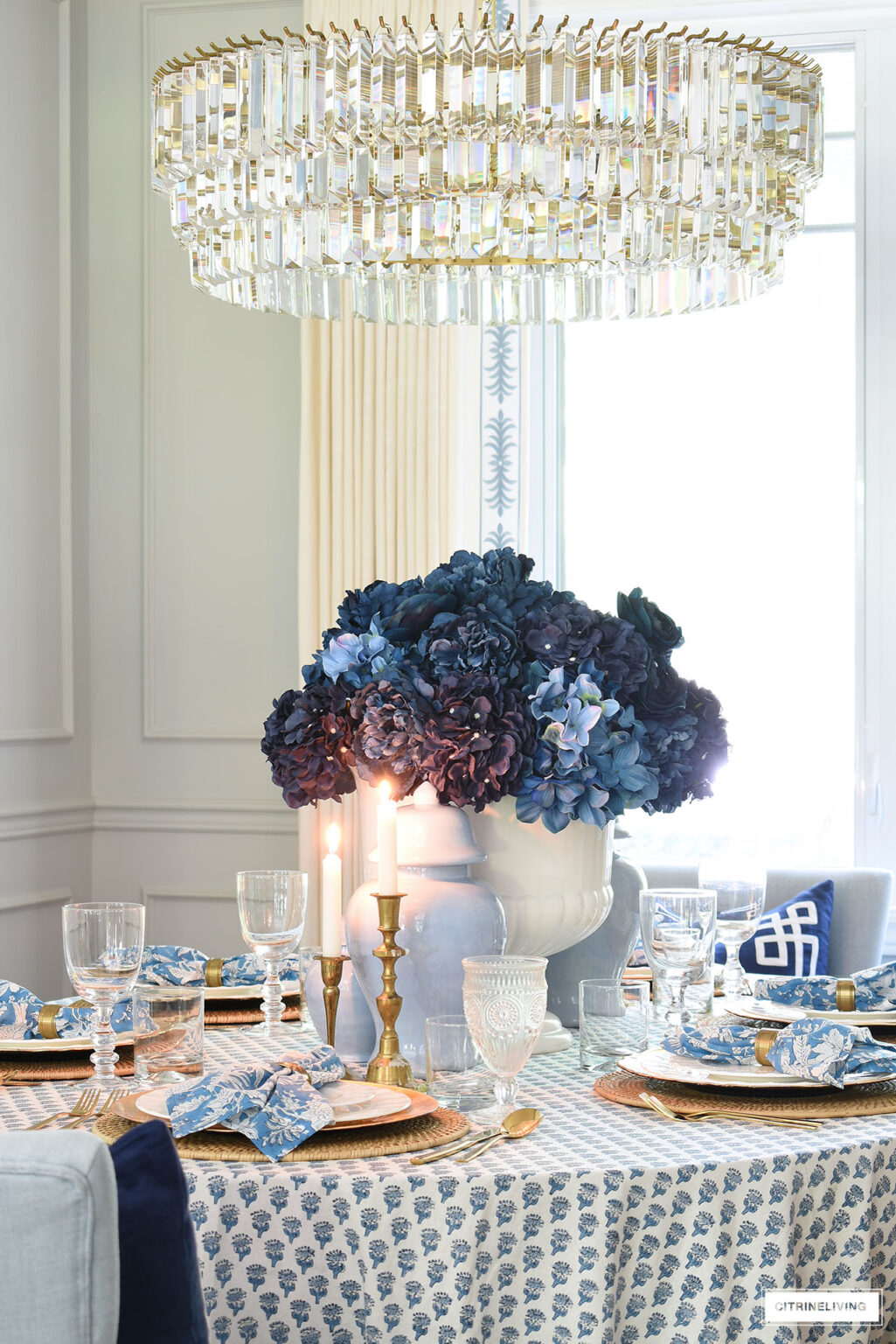 FALL DINING ROOM AND A CHIC, BLOCK PRINT TABLESCAPE - CITRINELIVING