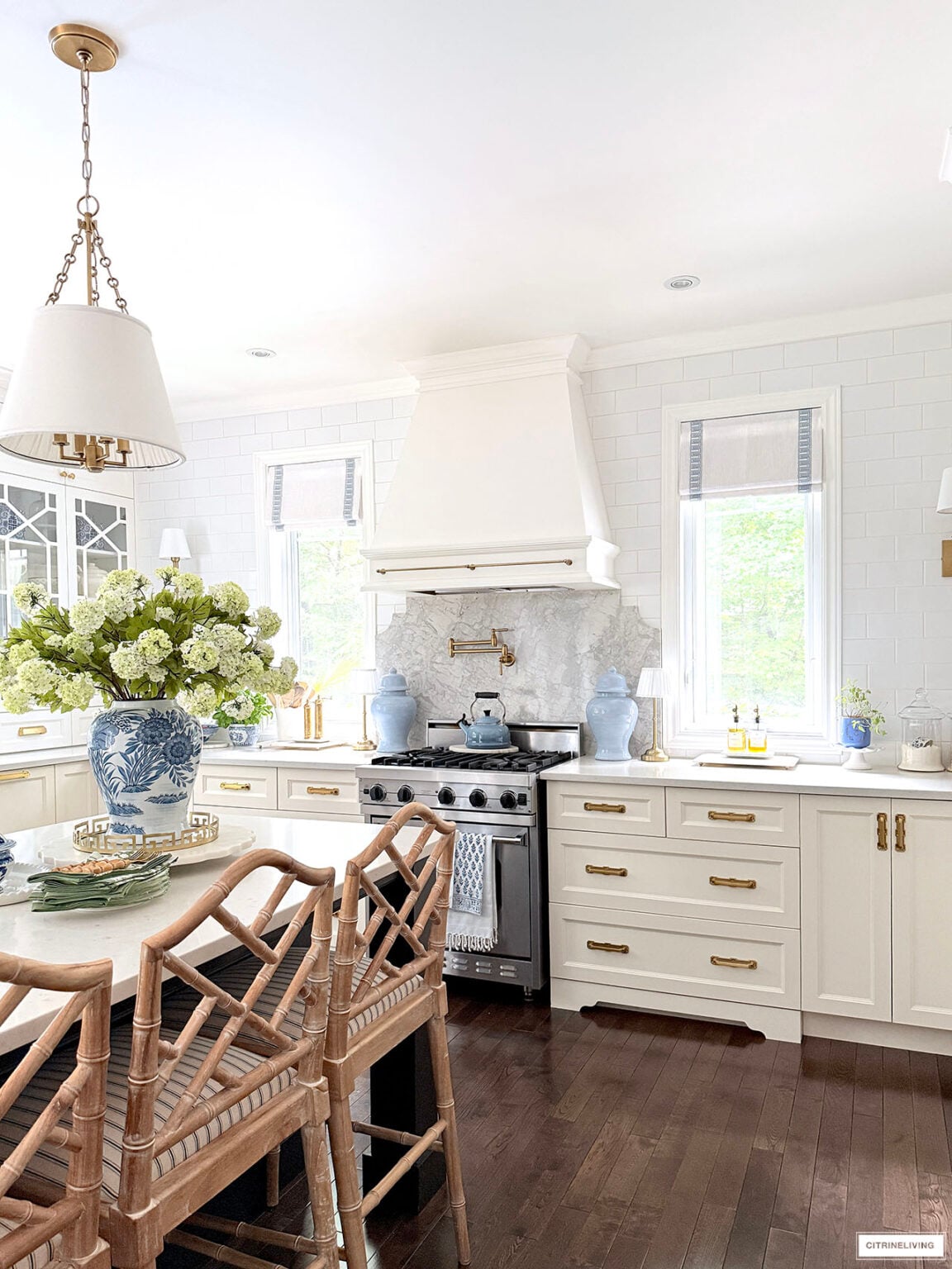 CHIC & SIMPLE SUMMER KITCHEN DECORATING IDEAS - CITRINELIVING