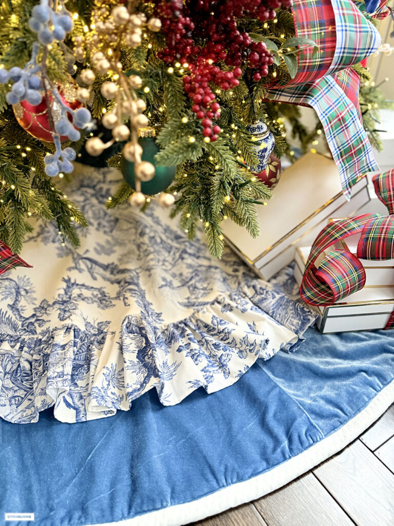 CLASSIC CHRISTMAS TREE | CITRINELIVING