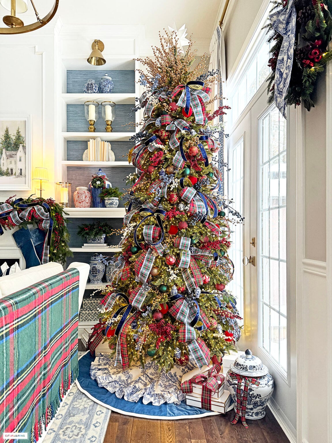 CLASSIC CHRISTMAS TREE | CITRINELIVING