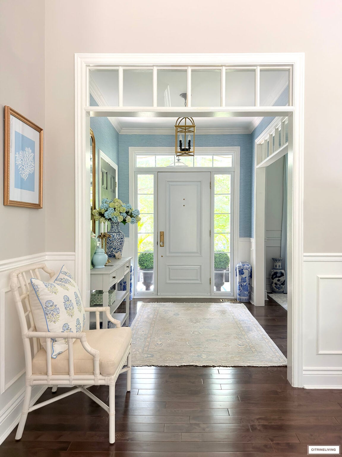 CHIC AND COLORFUL ENTRYWAY FOR SUMMER - CITRINELIVING